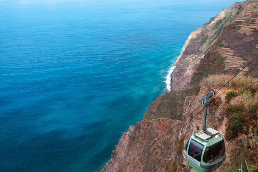 Vereda do Calhau das Achadas da Cruz
